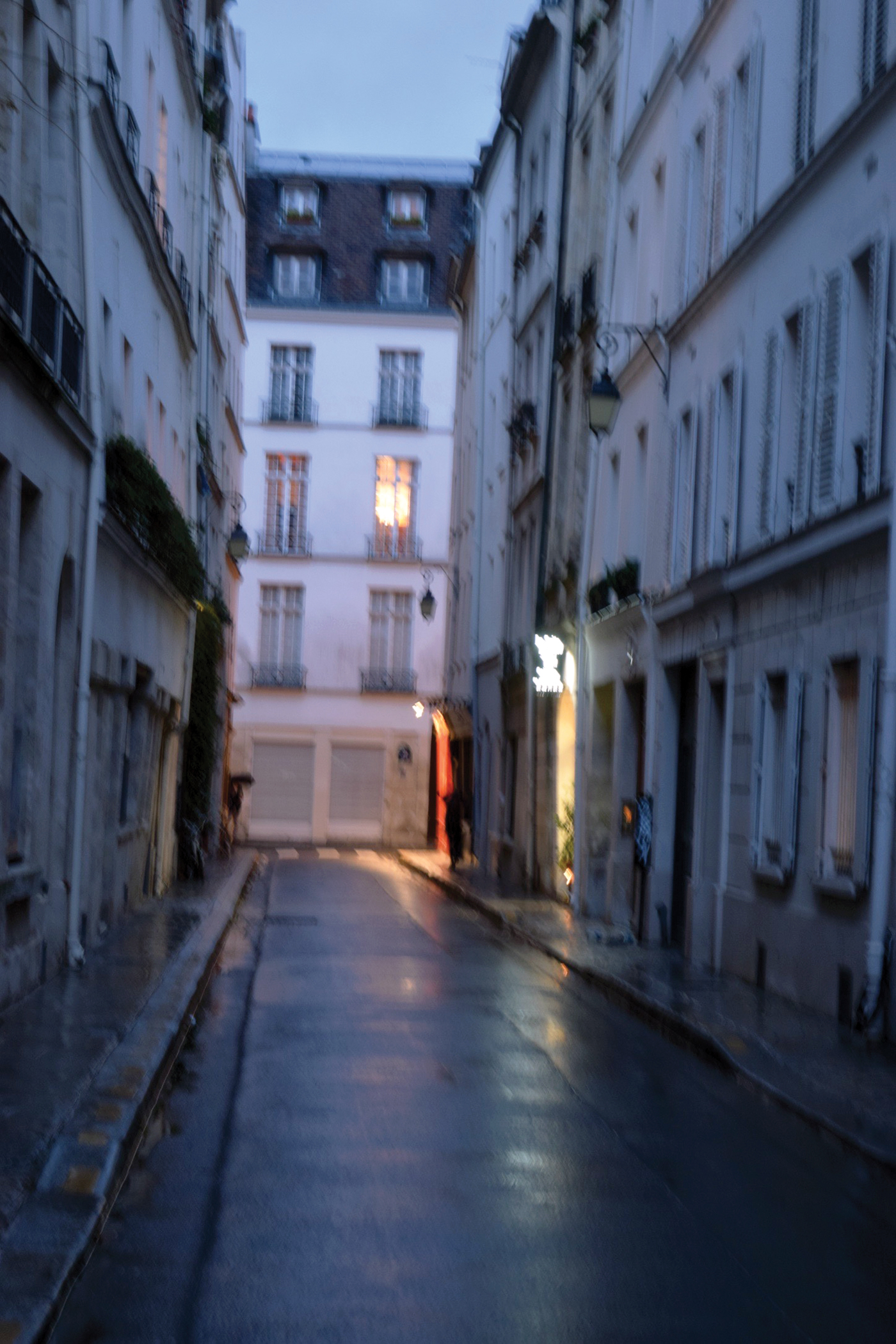 Postcards From Paris: Painting from Travel Photos | Artists Network